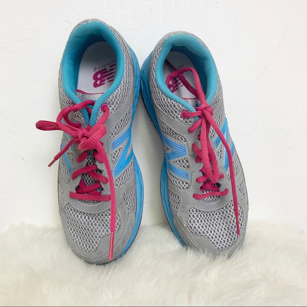 New Balance 750 Running Sneakers Shoes Pin - Gem